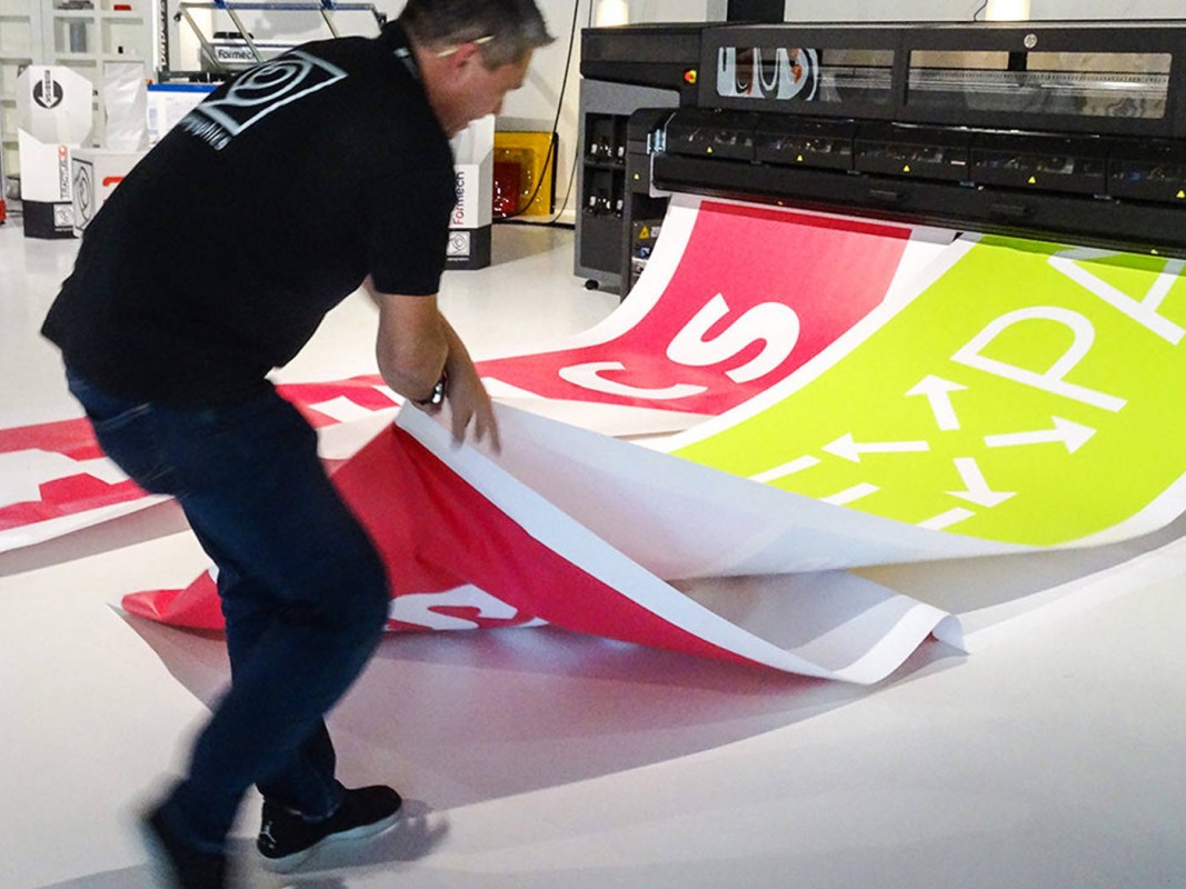 Expanse Large-Format Banner Media, including LUNA & SOLO PVC Free ...