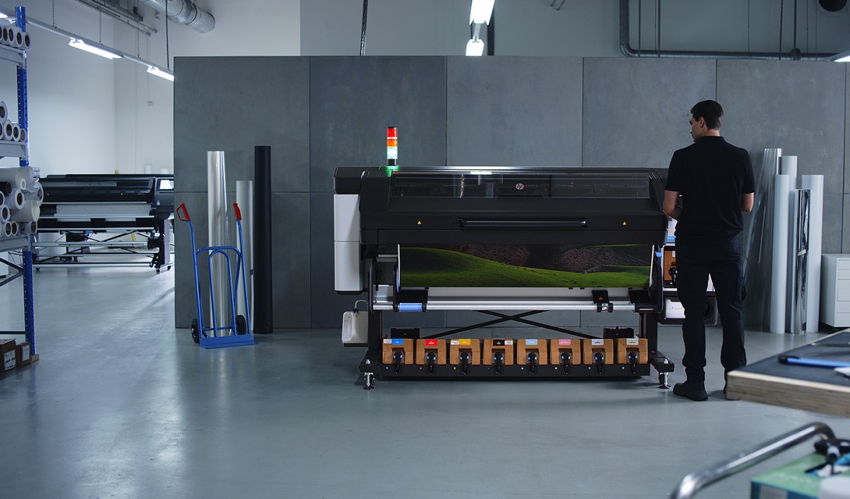 HP Latex 700 W & 800 W Printer Series review by Papergraphics ...