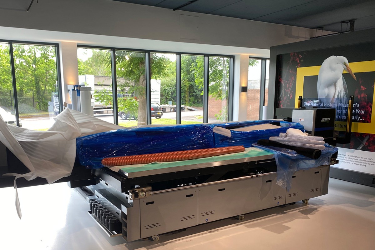 Jetrix Flatbed Printers - Papergraphics