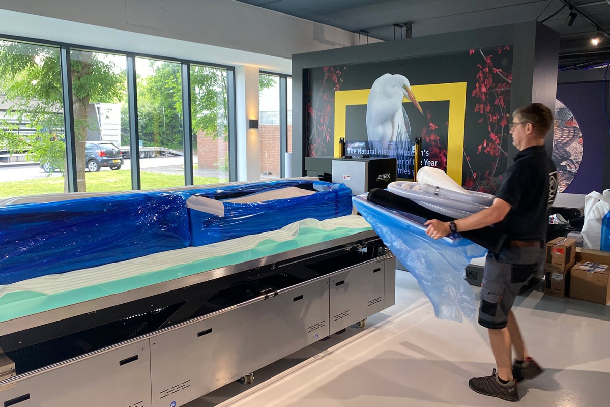 Jetrix Flatbed Printers - Papergraphics