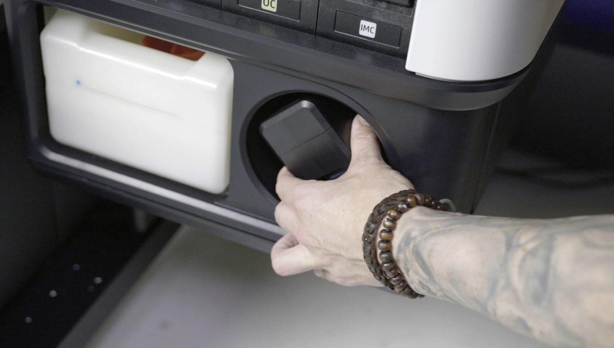 HP Latex 630W - Papergraphics Test Review of HP’s latest Latex Printer ...