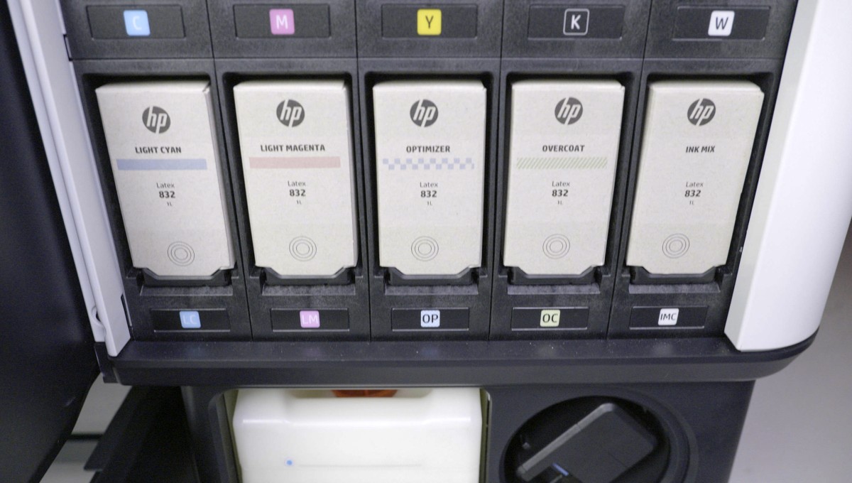 HP Latex 630 W Printer Series - Papergraphics