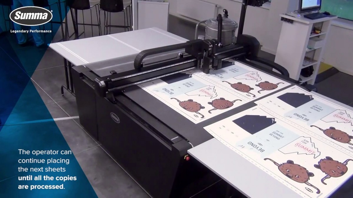 Summa F Series Flatbed Cutter - Papergraphics