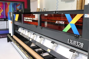 Jetrix Roll-to-Roll LED-UV Printers - Papergraphics